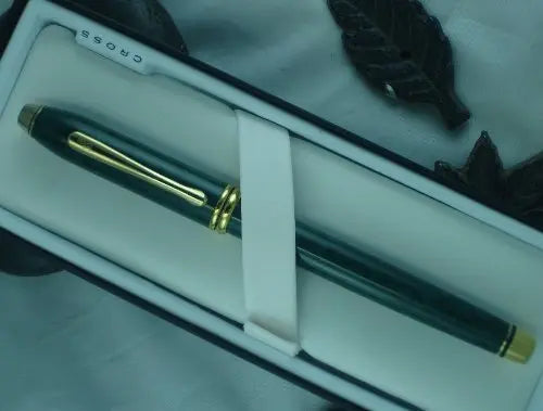 Cross Made in The USA Townsend Green Wood with Solid 14k Gold Xf Nib